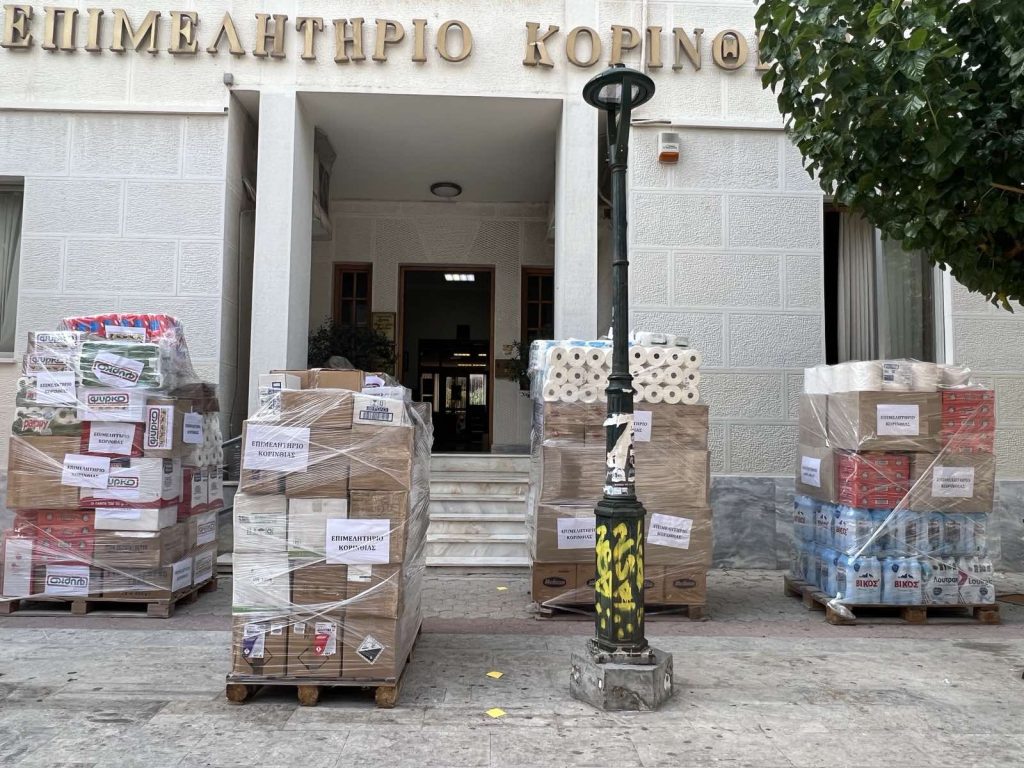 Στο δρόμο για Θεσσαλία το «φορτίο της αλληλεγγύης», με είδη πρώτης ...